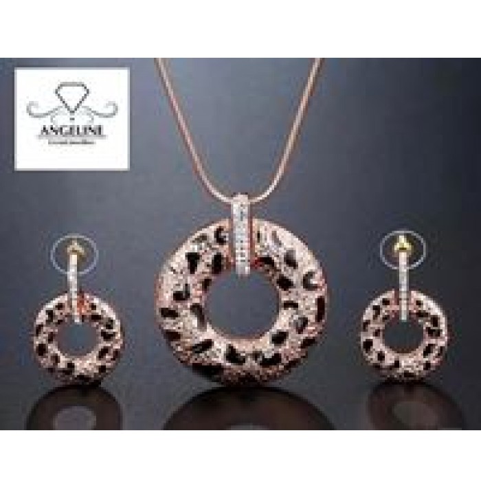 Petals & More - Flowers and Gifts